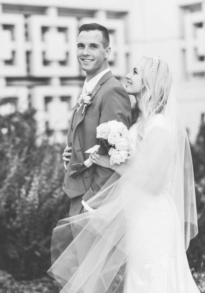 Logan & Abby First Look - Michelle & Logan Photo + Films