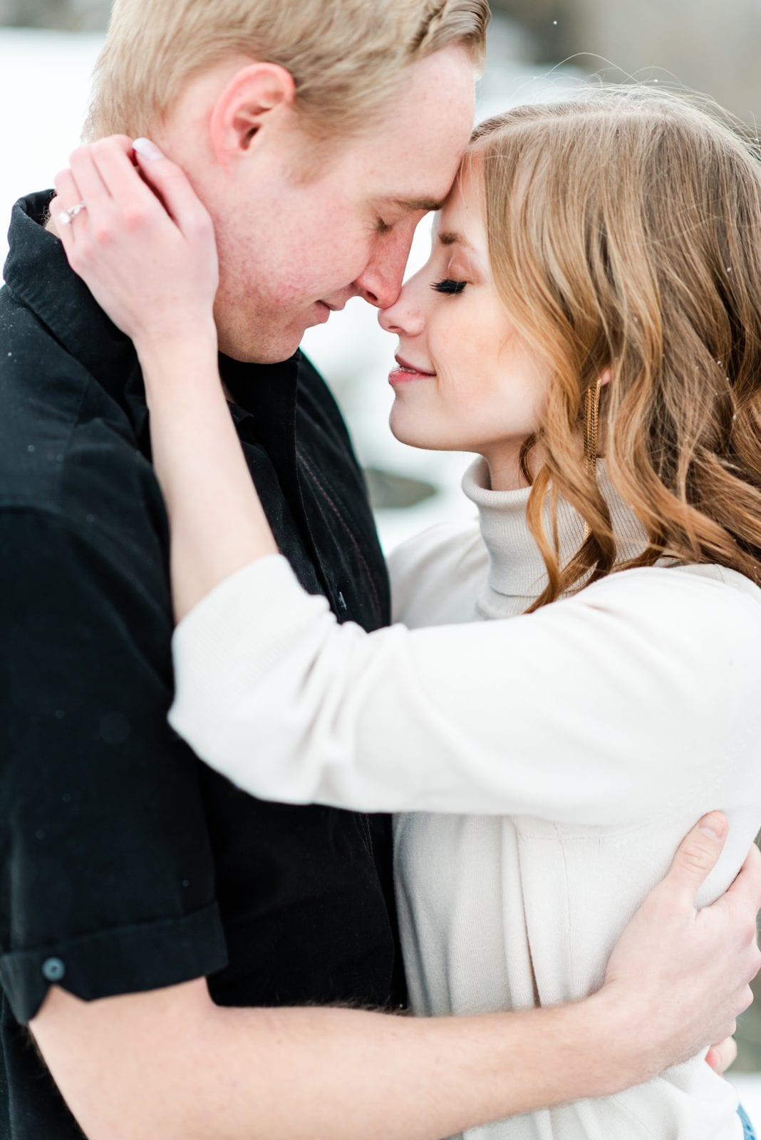 Jordan & Meaghan Winter Engagements - Michelle & Logan Photo + Films