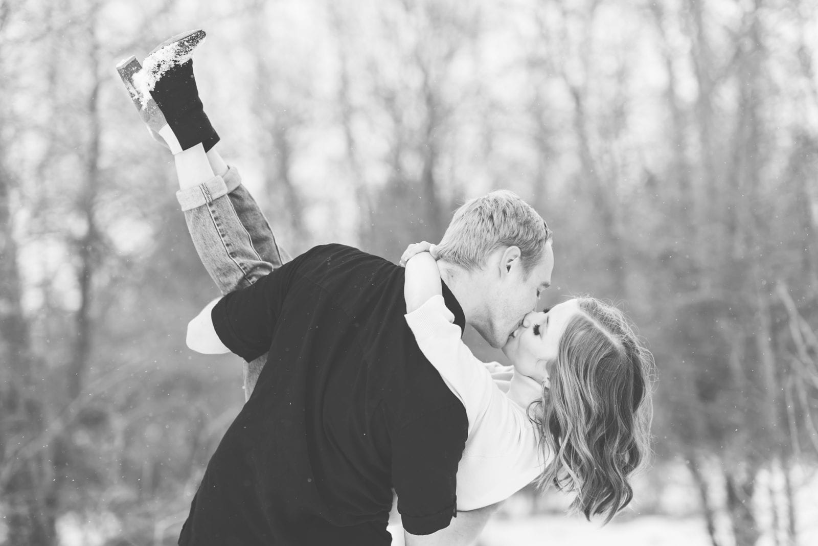 Jordan & Meaghan Winter Engagements - Michelle & Logan Photo + Films