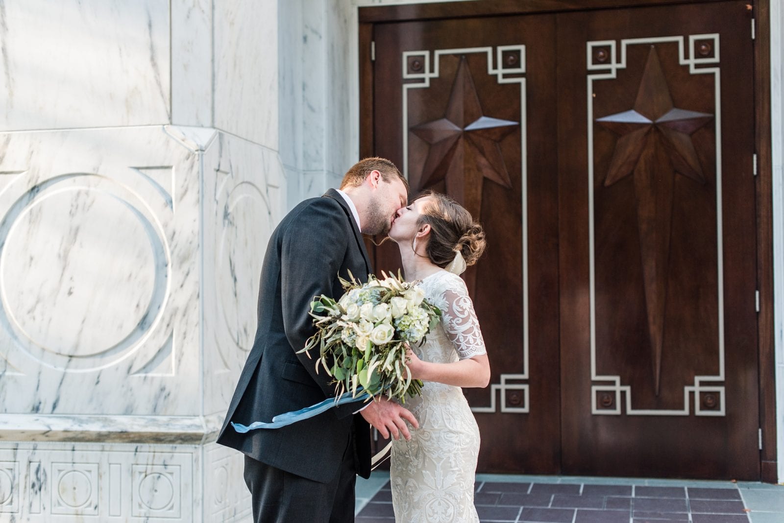 Ben & Emilee Portland Oregon Wedding - Michelle & Logan Photo + Films