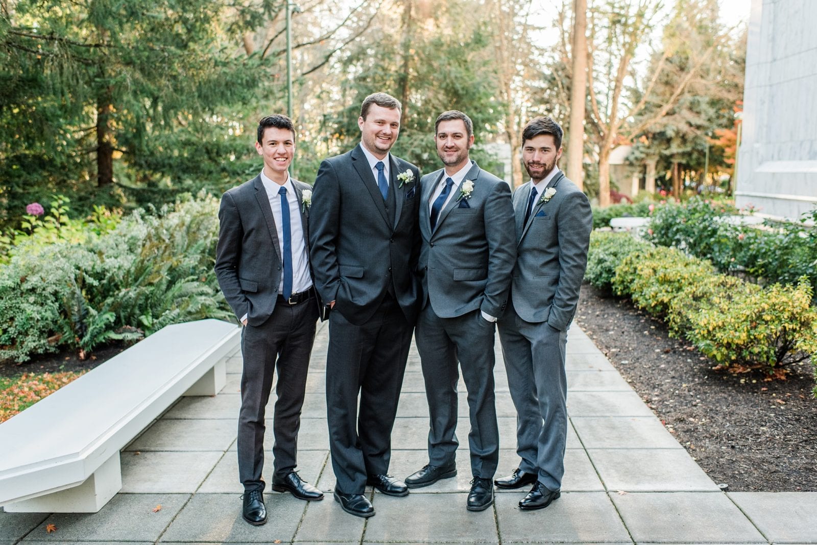 Ben & Emilee Portland Oregon Wedding - Michelle & Logan Photo + Films