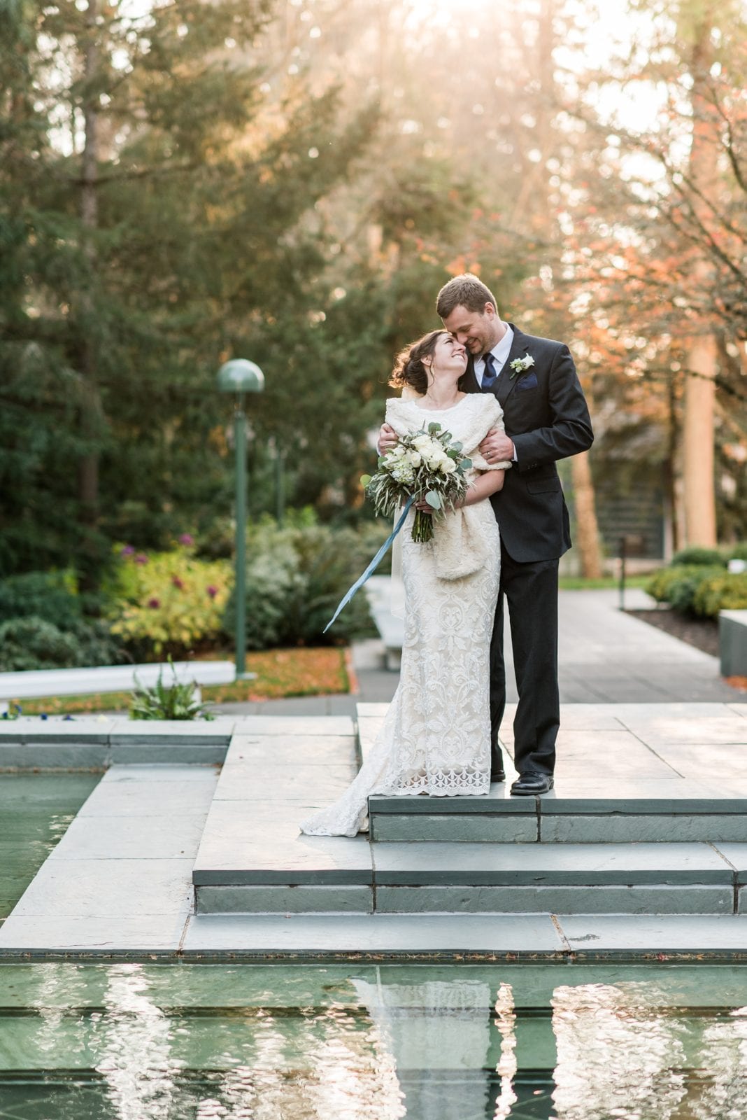 Ben & Emilee Portland Oregon Wedding - Michelle & Logan Photo + Films